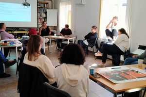 Let's play Fraternity card!